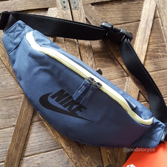 Nike | Bags | Nike Heritage Fanny Pack | Poshmark